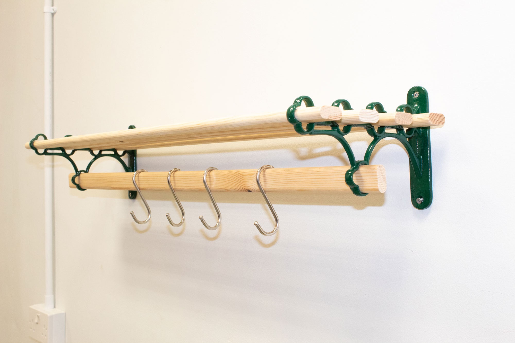 Wall Mounted Shelf Drying Rack 5 Lath X 1.4 Metres Vintage Cast Iron ...