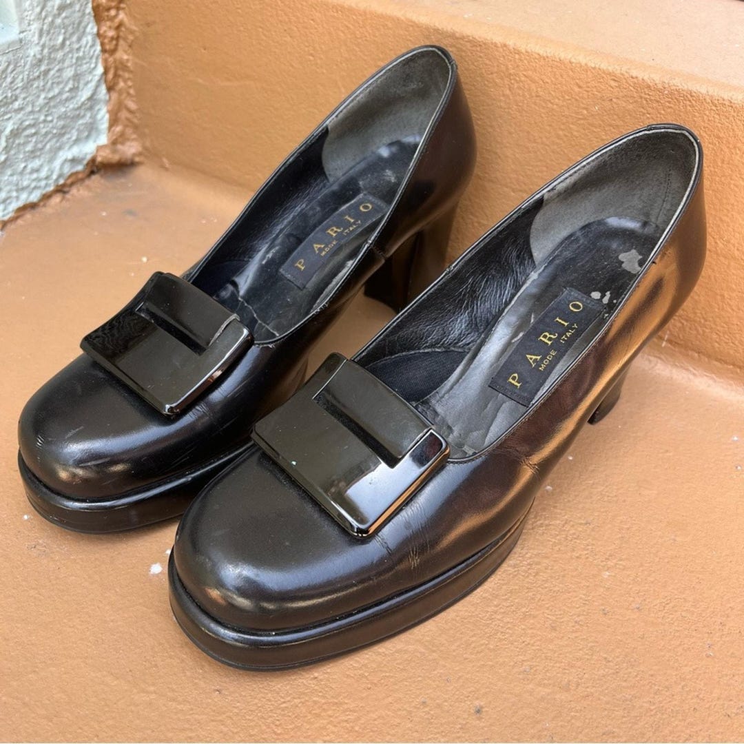 VINTAGE Pario Black Patent Leather Pumps Size 8.5 With Pilgrim Buckle ...