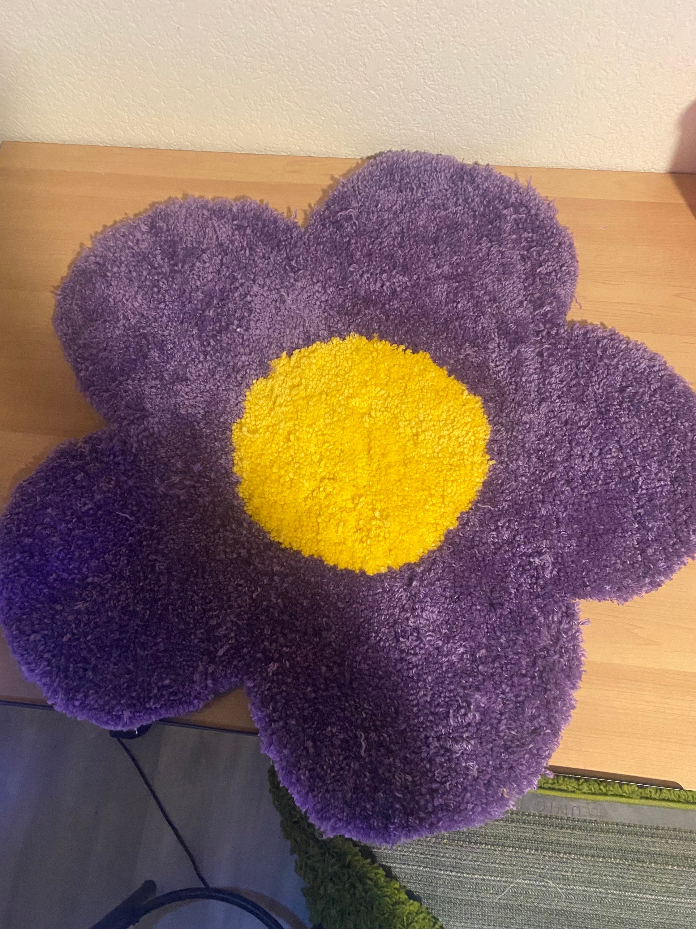 Simple Flower Rug - Etsy