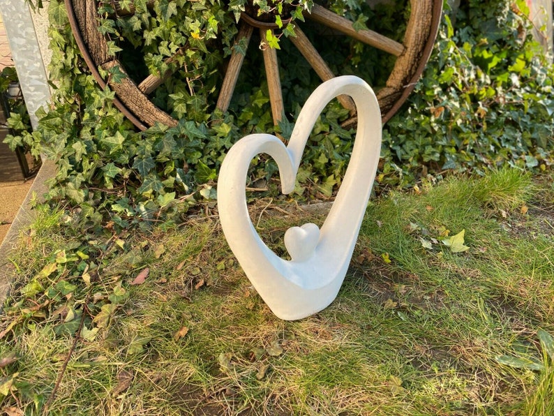 Outdoor Sculpture Heart Stone Garden Statue Backyard Decor - Etsy
