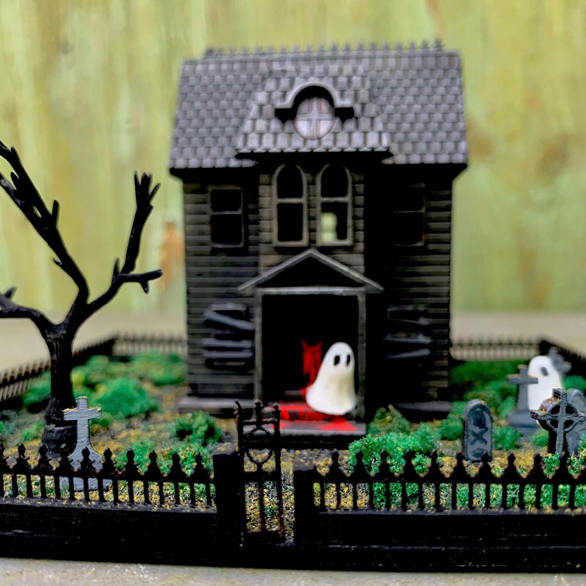 DIY Kit - Miniature Haunted House – 1:144 Scale Dollhouse Diorama - Etsy