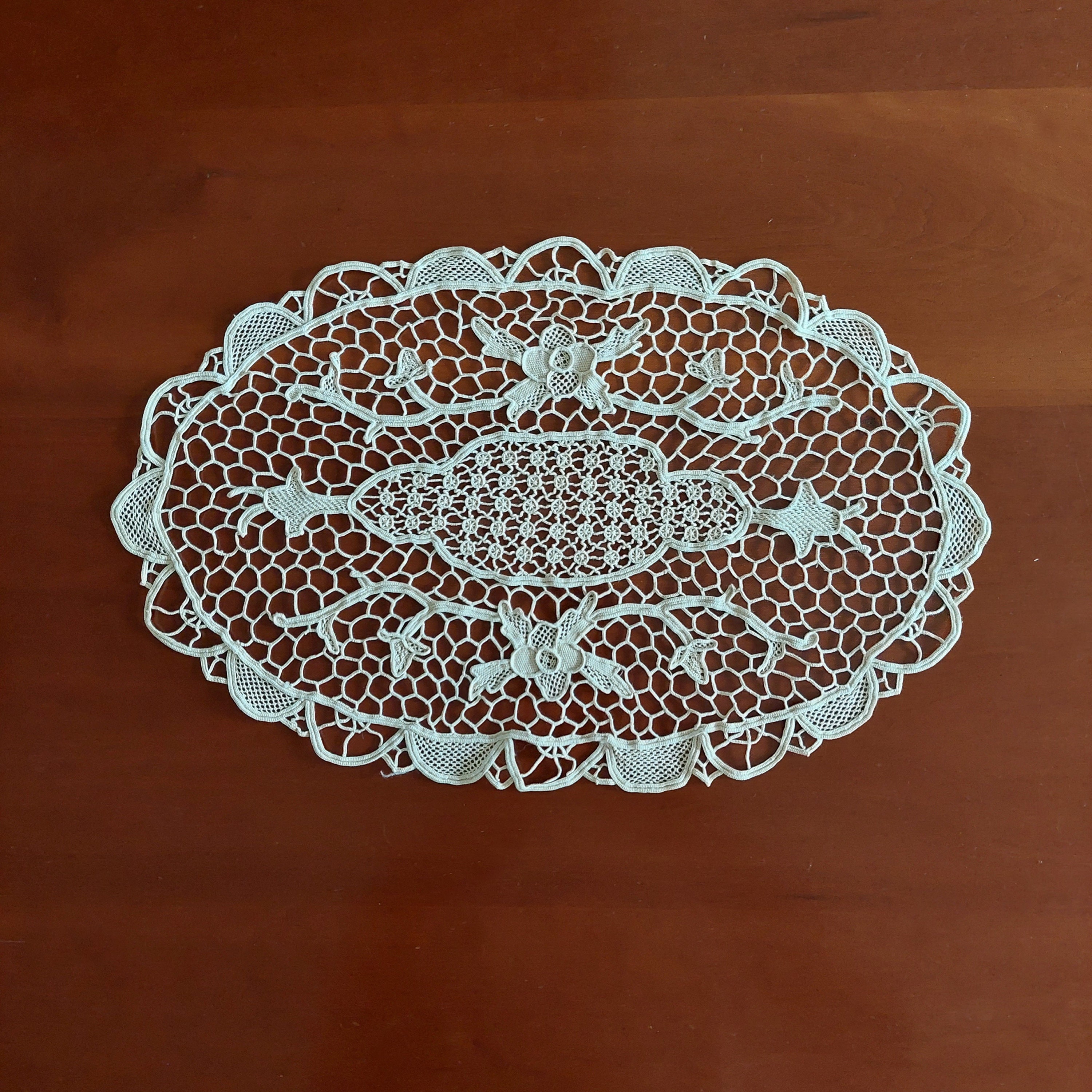 Antique Doily Handmade Crafts Intricate Needlework Lace Small Oval ...