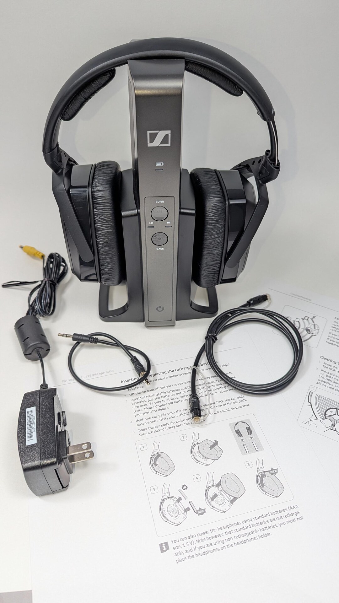 Sennheiser HDR 175 RF Wireless Headphone System W/ TR 175 Stand/charger ...