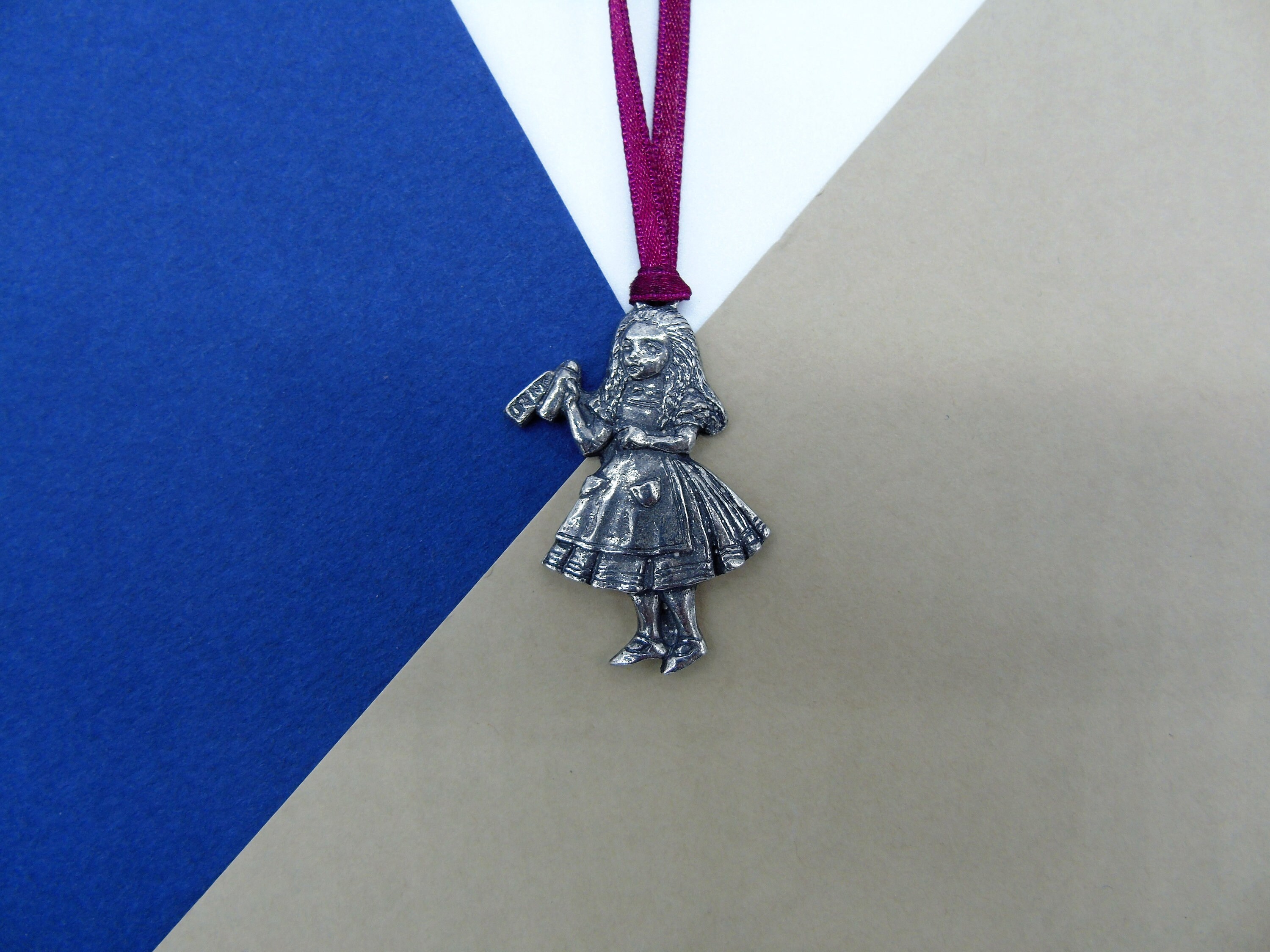 Set of Alice in Wonderland Pewter Decorations Alice - Etsy