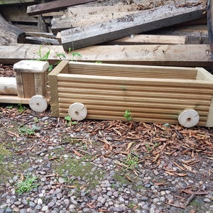 Lovely Handmade Train Planter With Choice of Number of Carriages .fsc ...