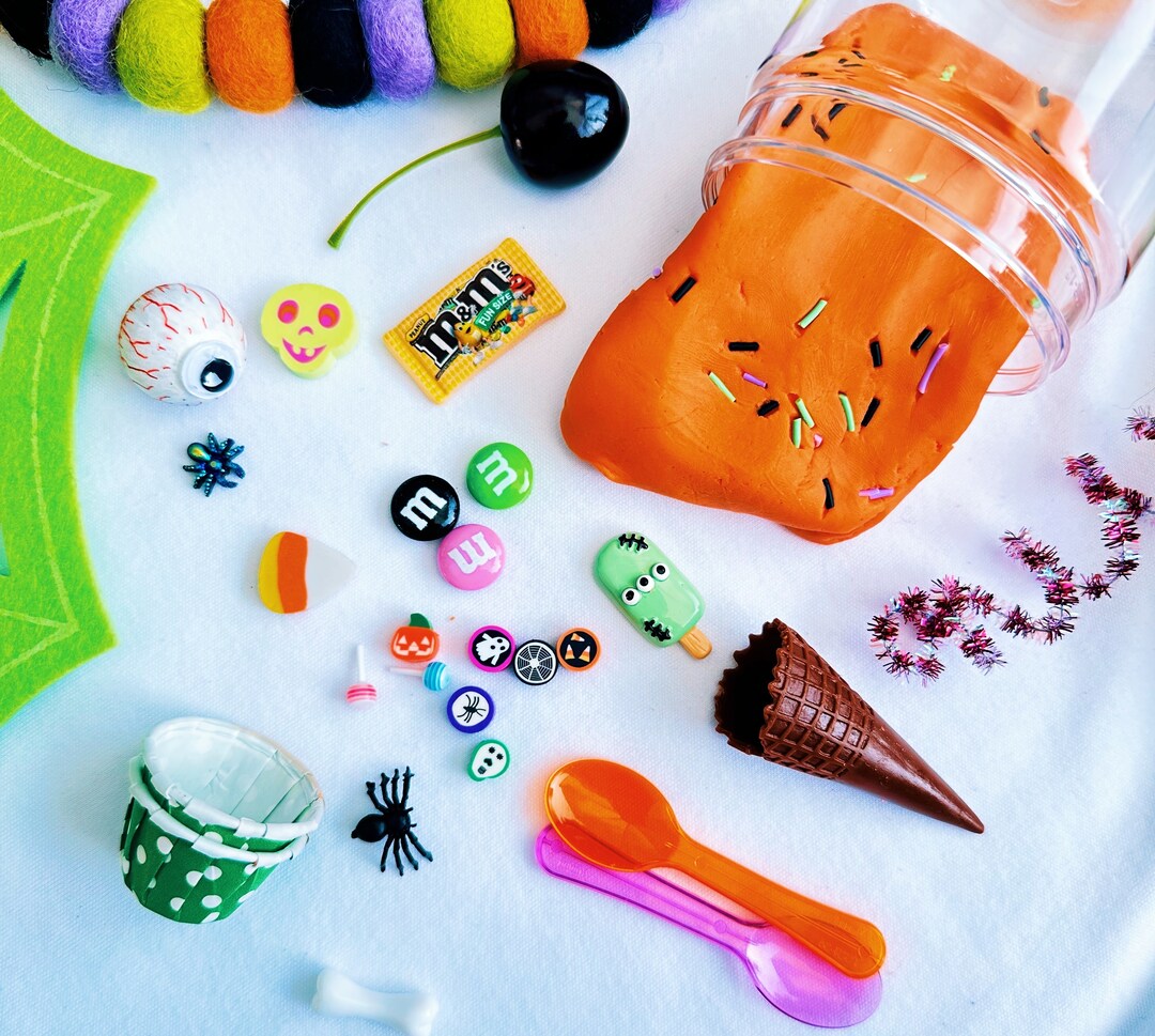 Halloween Playdough Jars, Halloween Ice Cream, I Scream, Halloween ...