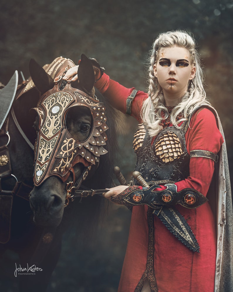 Handmade Viking Leather Bodice With Gold Embossing- Cosplay/larp ...