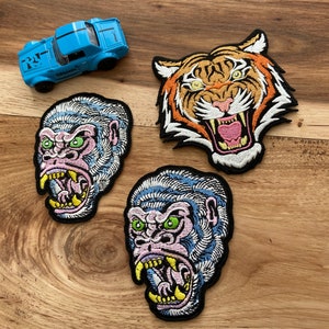 Roaring Gorilla Patch // Fierce Apes Iron on Badge // Wild - Etsy