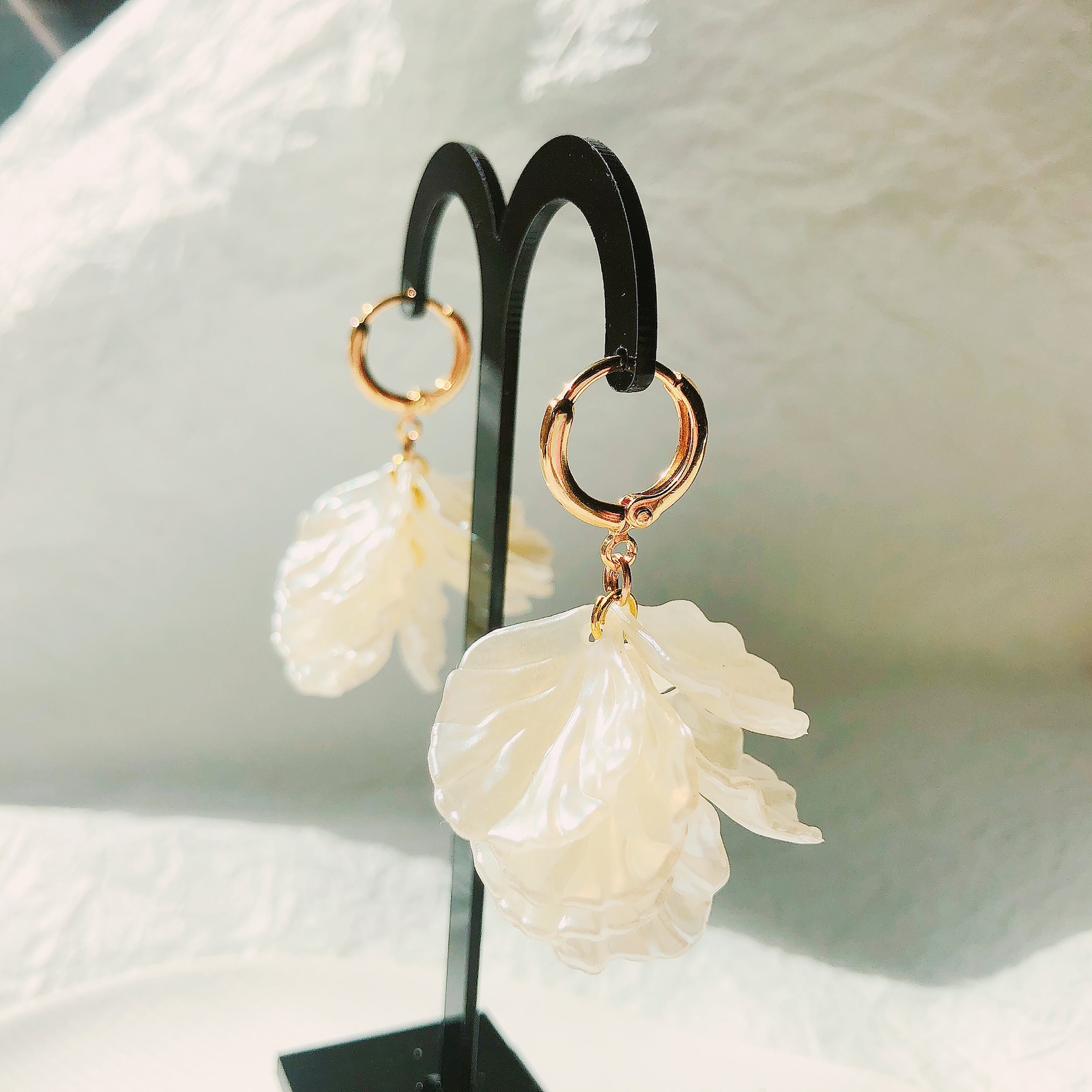 Shell Flower Petal Hoop Earrings,flower Petal Clip on Dangle Earrings ...