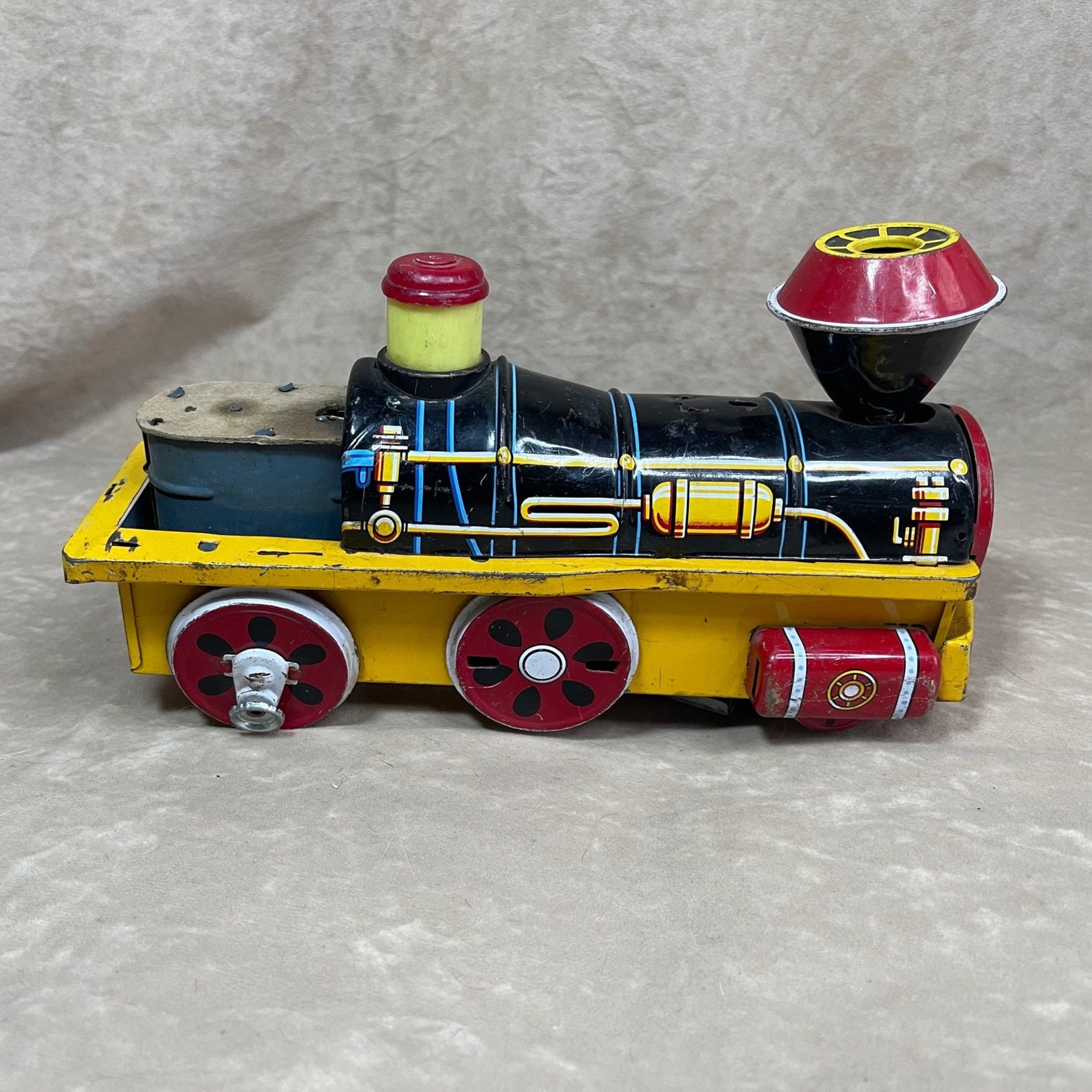Vintage 1960s Tin Litho Battery Powered Train Engine Vintage Toy for ...