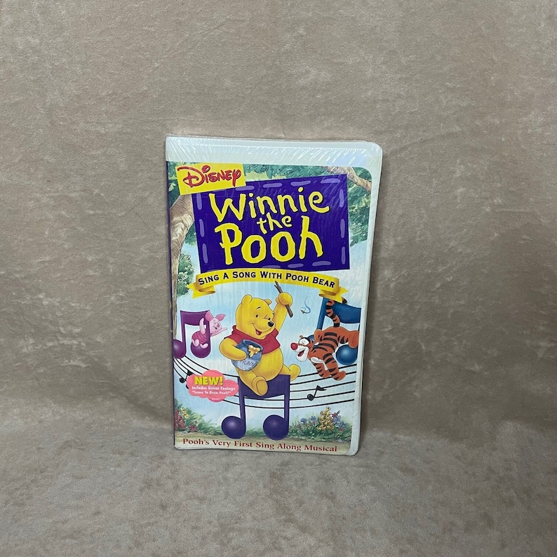Vintage 2001 Walt Disney Winnie the Pooh Sing a Song With Pooh Bear VHS ...