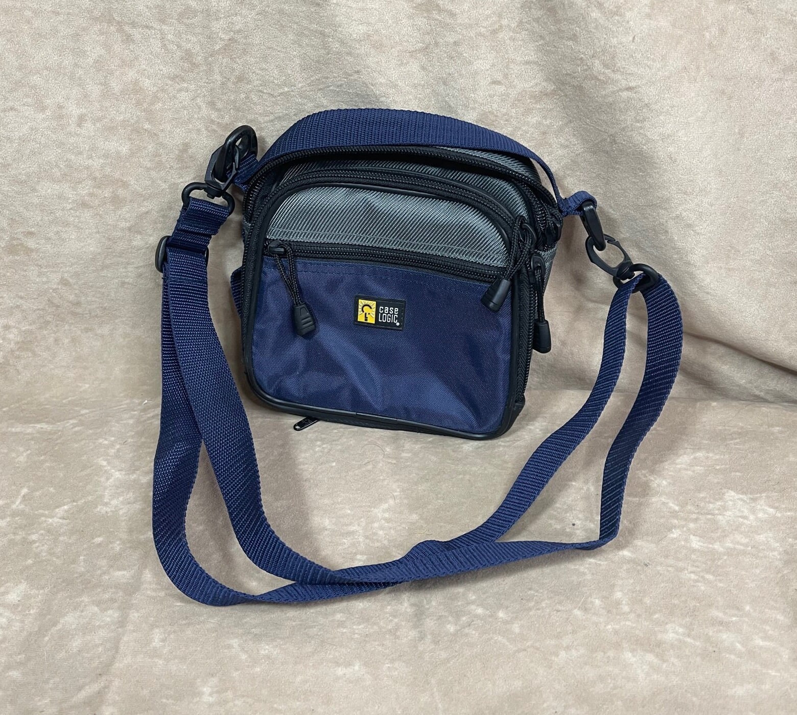 Vintage 1990s 7 Case Logic Compact Disc CD Player Case 4 Pocket Storage ...