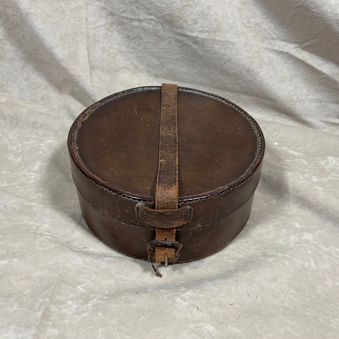 Vintage 1940s Antique Small Round Leather Mens Collar Box With Buckle ...