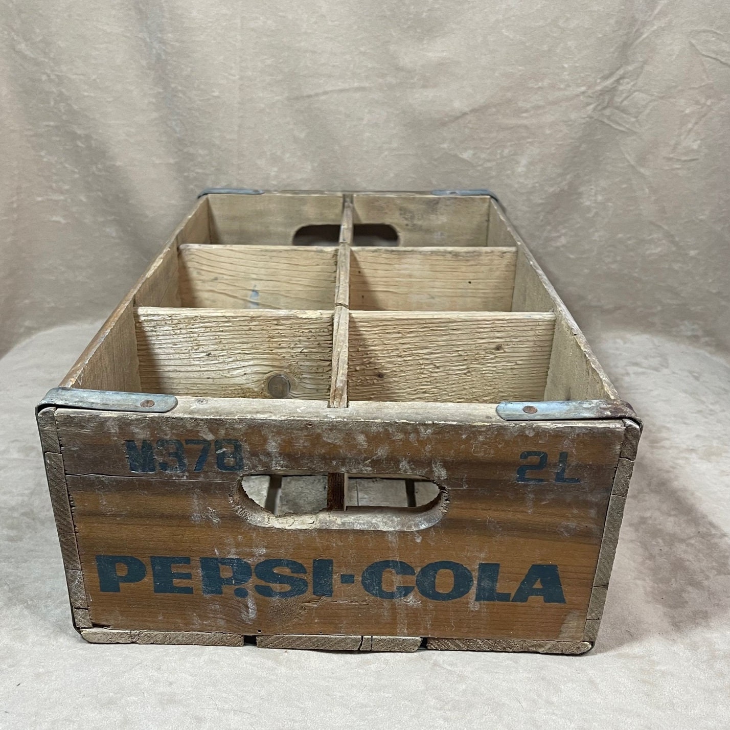 Vintage 1970s Wood Pepsi 2L M378 Crate With Dividers Farmhouse Rustic ...