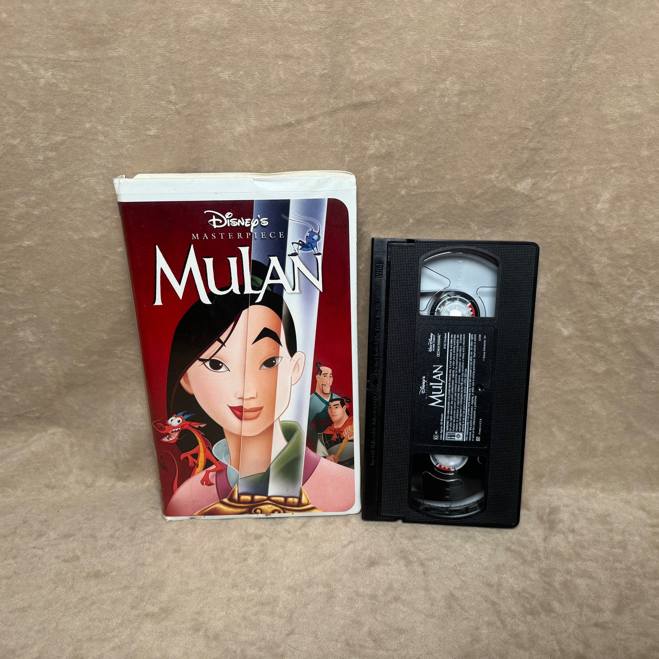 Vintage 1997 Walt Disney Pictures Mulan VHS Clamshell Videocassette ...