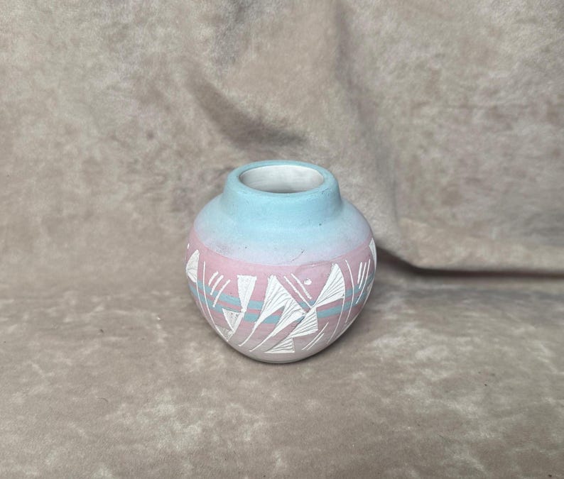 Vintage 2000s Native American Taik Ute Hand Painted/etched Small Vase ...