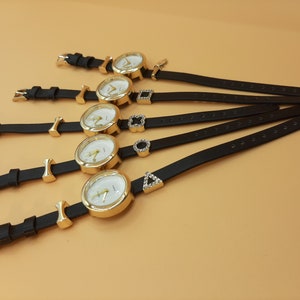 New Design Women's Watch With Patterns and Gold Stainless Steel Buckle ...