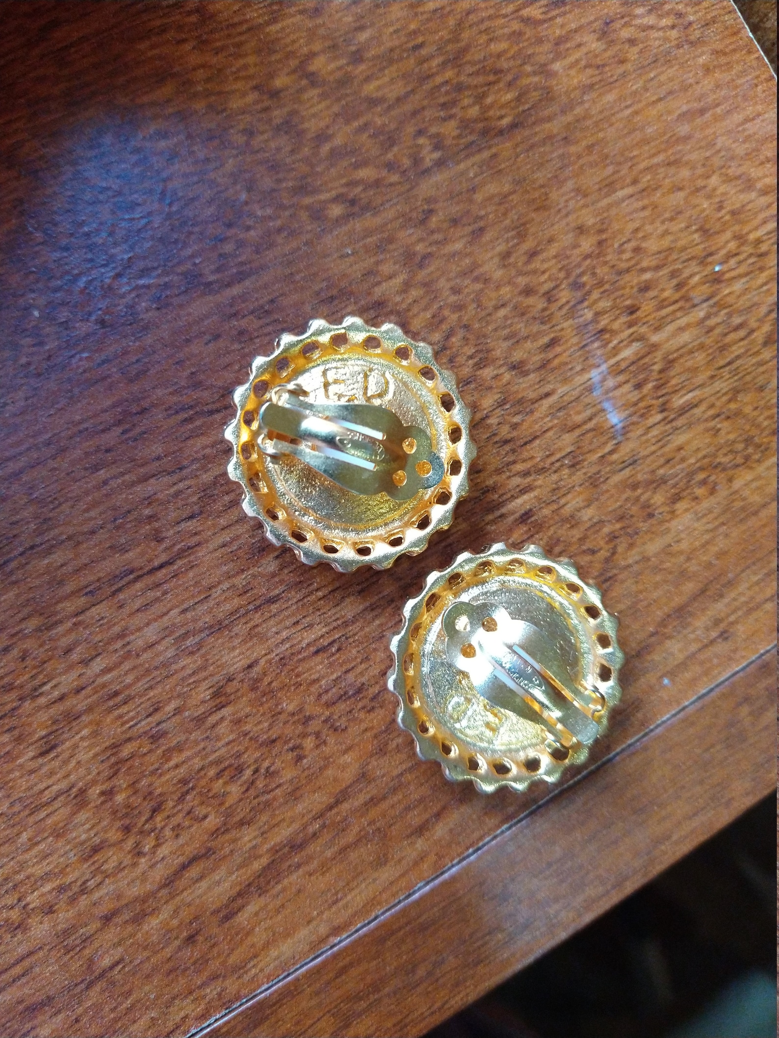 Vintage Ellen Designs Clip on Earrings - Etsy