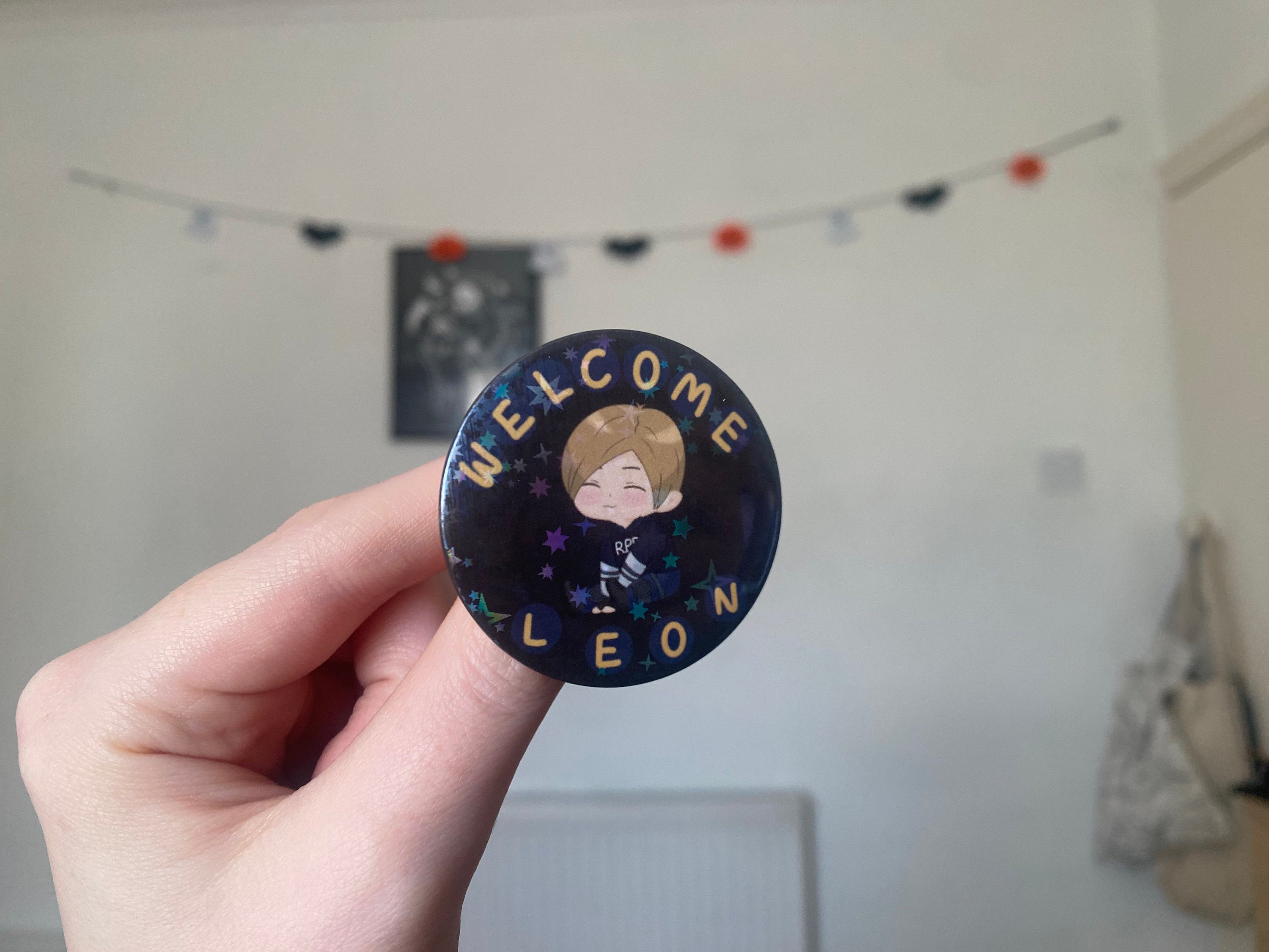 Leon Kennedy Resident Evil 2 RPD welcome Leon 44mm Badge Dead by ...