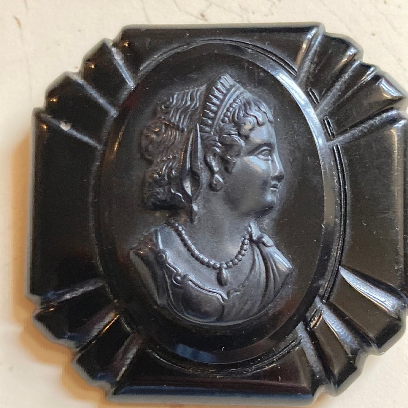 Black Bakelite Cameo - Etsy