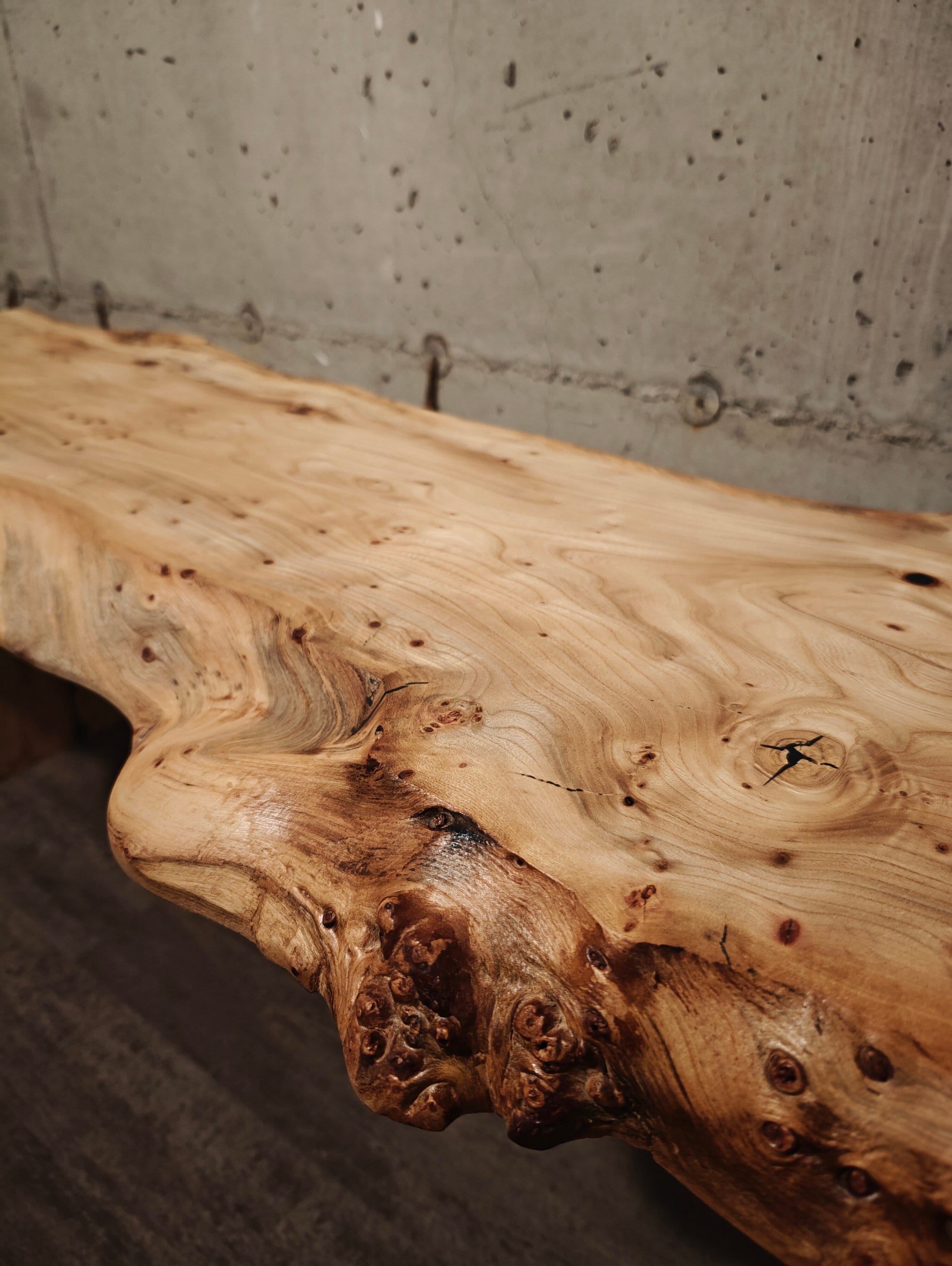 Robuste Pin Burl Bench | Elm Pin Burl Wood Bench | Live Edge Rustic ...