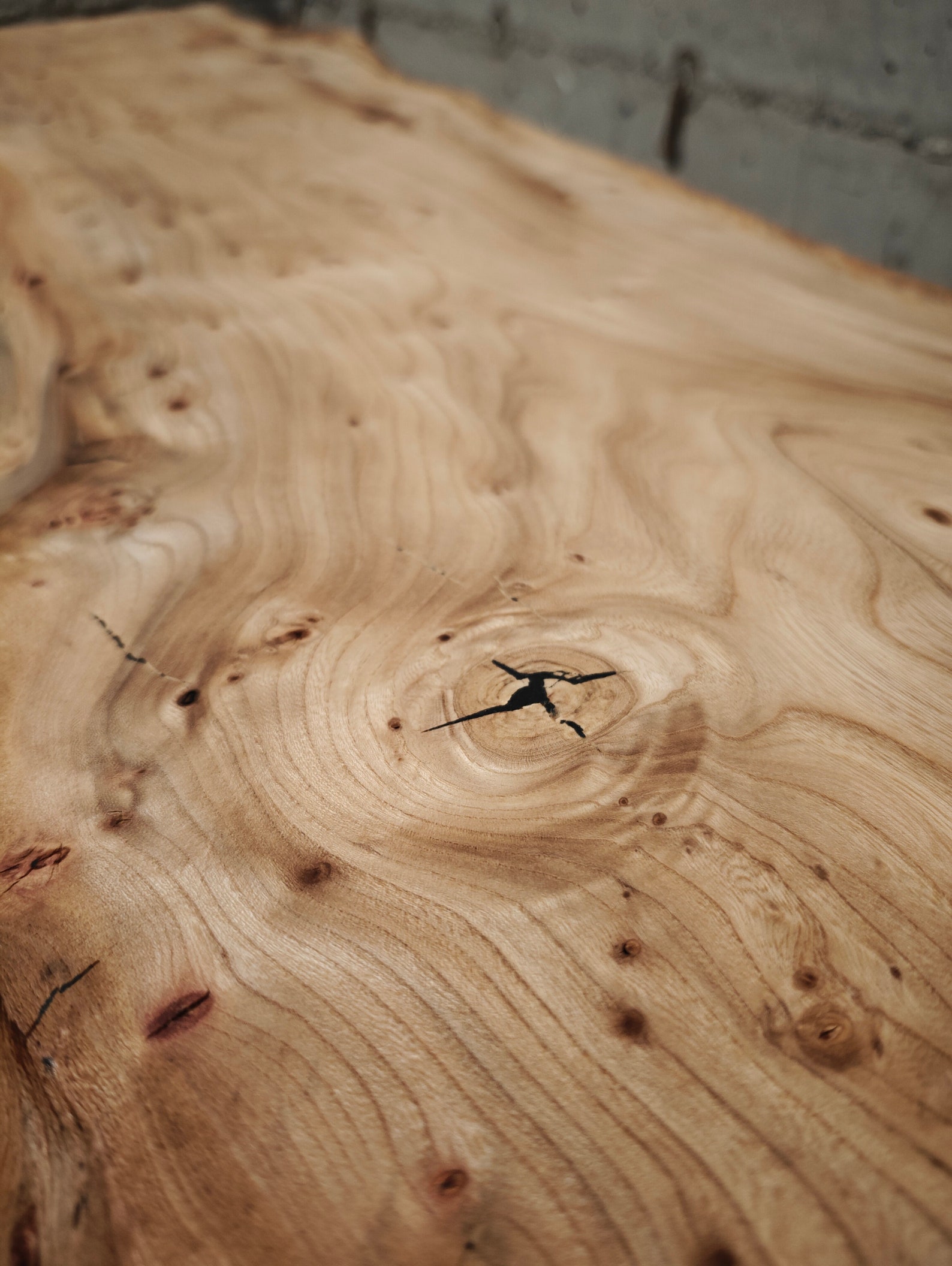 Robuste Pin Burl Bench | Elm Pin Burl Wood Bench | Live Edge Rustic ...