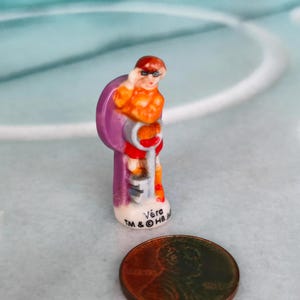 Popeye FEVE Monster Academy Sulli Cake Topper Ceramic Figurine, Mini ...