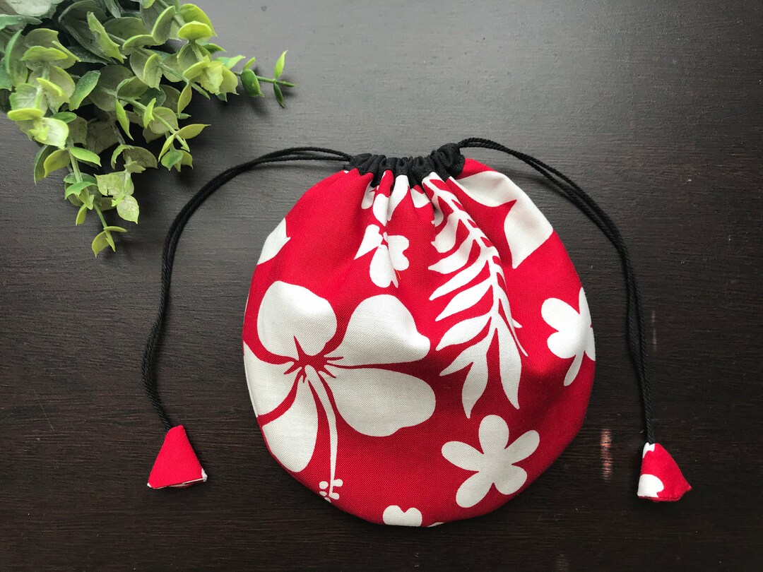 Sanitary Pad Pouch / Round Drawstring Pouch / Reversible - Etsy