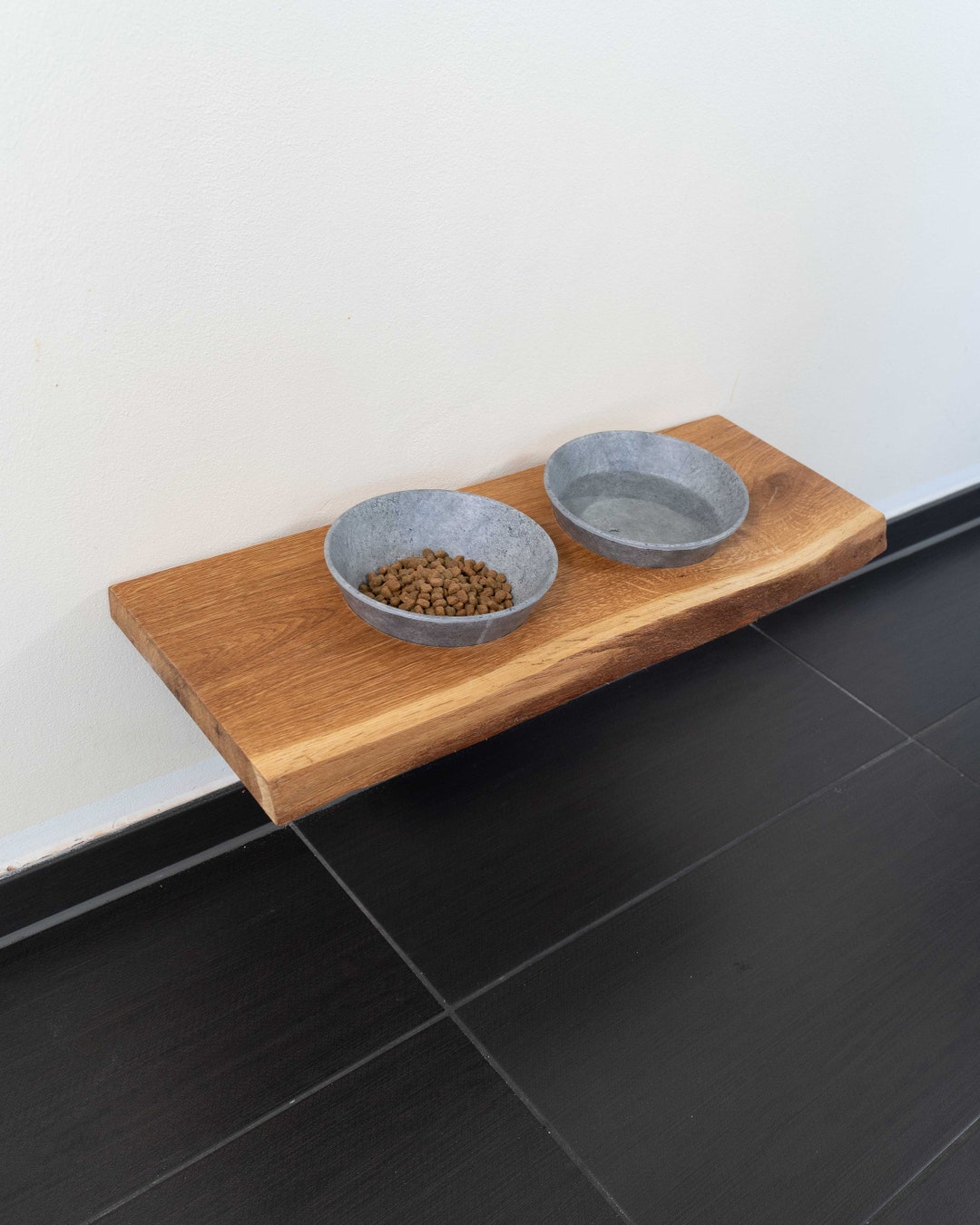 Feeding Station (0.5l) Oiled Oak Wood Natural Tree Edge & Black Wall ...