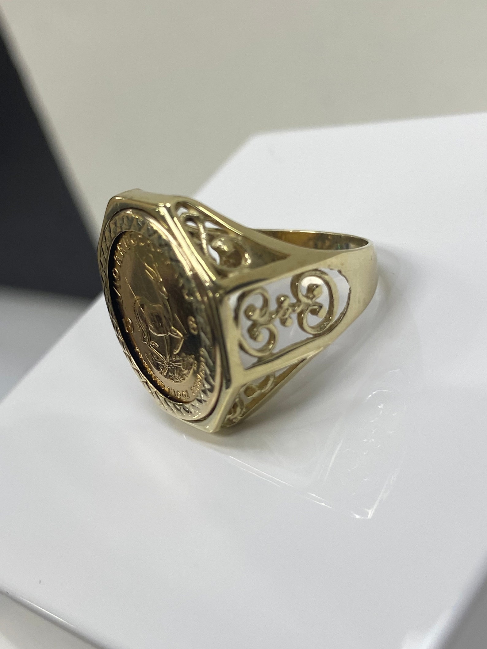 9ct Yellow Gold Krugerrand Coin Set Ring - Etsy