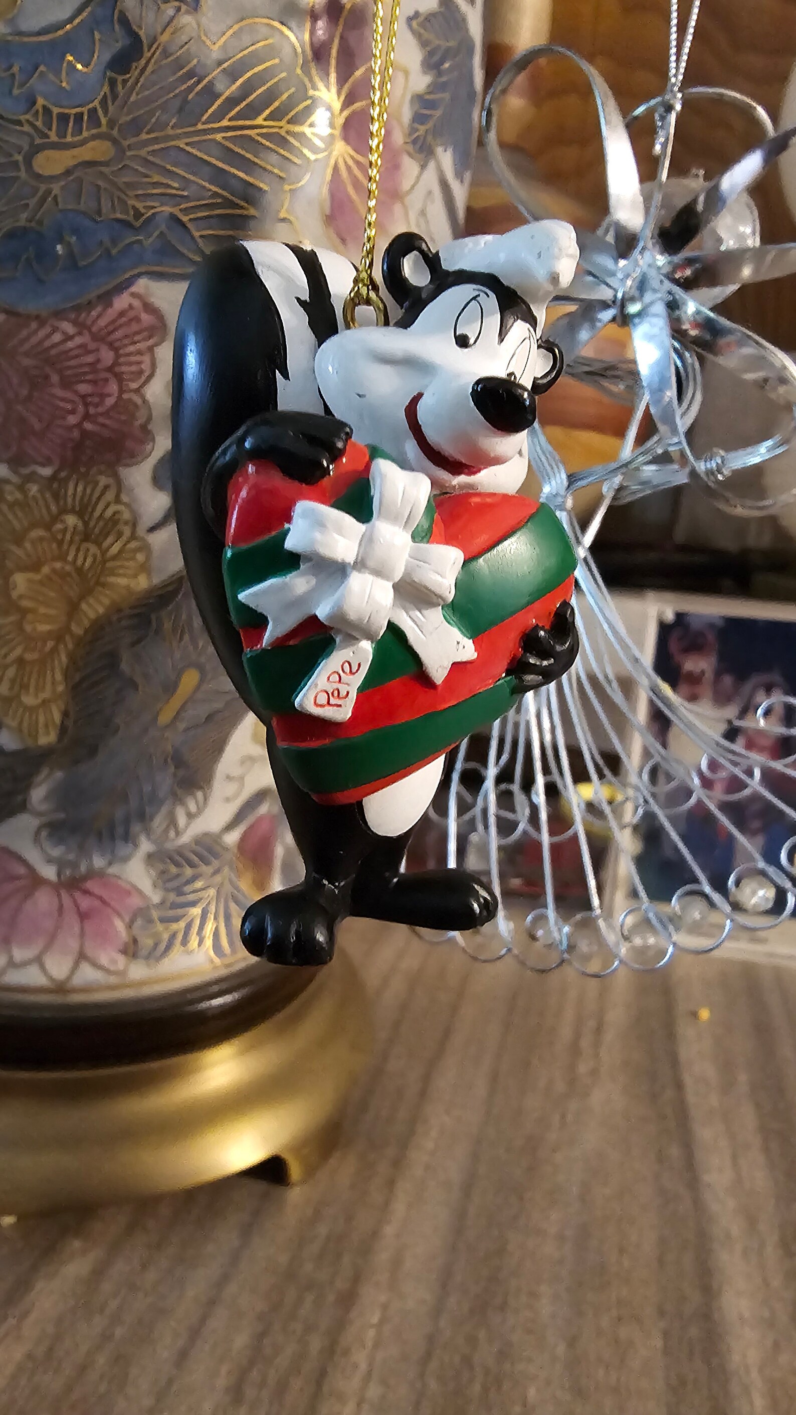 Rare Pepe Le Pew 1998 Christmas Ornament Figurine - Etsy