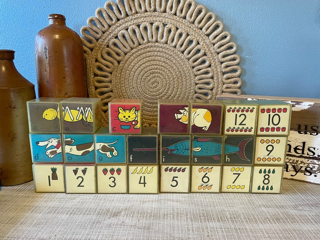 Vintage Children’s Plastic Play Blocks, Readers Digest - Etsy
