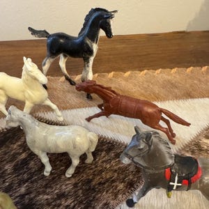 Group of Vintage Plastic Toy Horses - Etsy