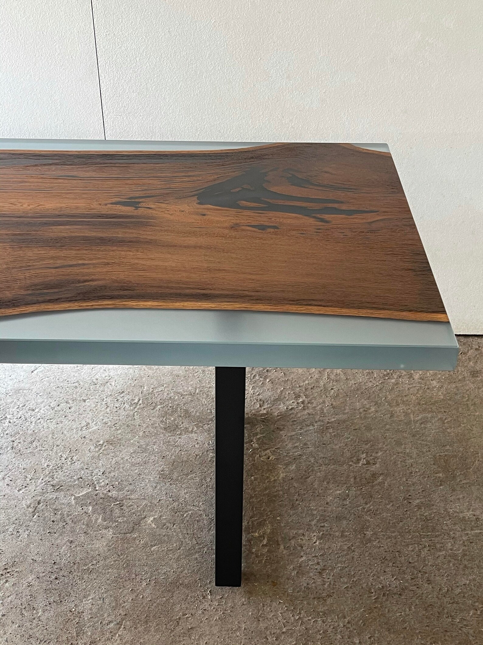Dining Table Made From Oak Tree and Epoxy Resin, Luxury Table,big ...