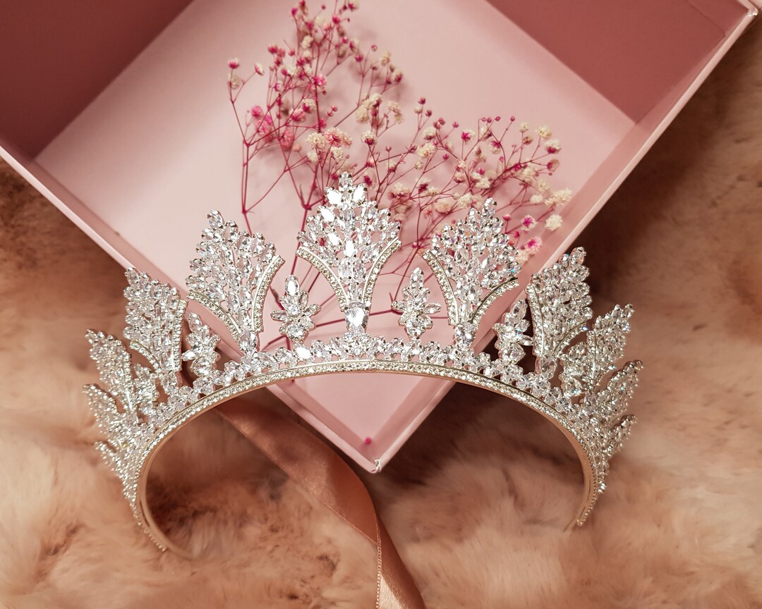 Bridal Hair Crown Tiara for Wedding Day | Silver Bridal Tiara Crown ...