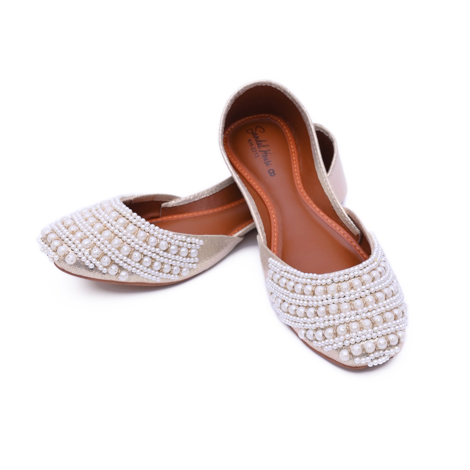 Pearlescent Handmade Pakistani Indian Khusa Sandal| Diamonte and Pearl ...