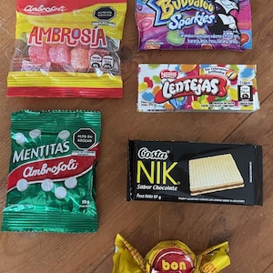 Peruvian Candy Box With Assortments Chocolates, Cookies & Candies ...