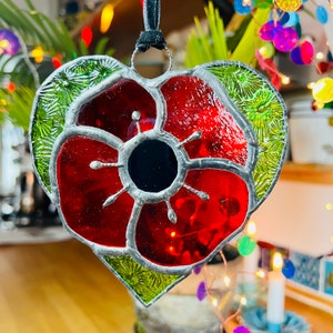 Stained Glass Poppy Heart Suncatcher … Remembrance Poppy - Etsy UK