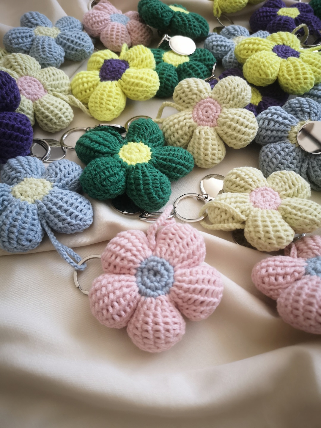 Handcrafted Crochet Daisy Keychain soft Fiberfill silver Stainless ...