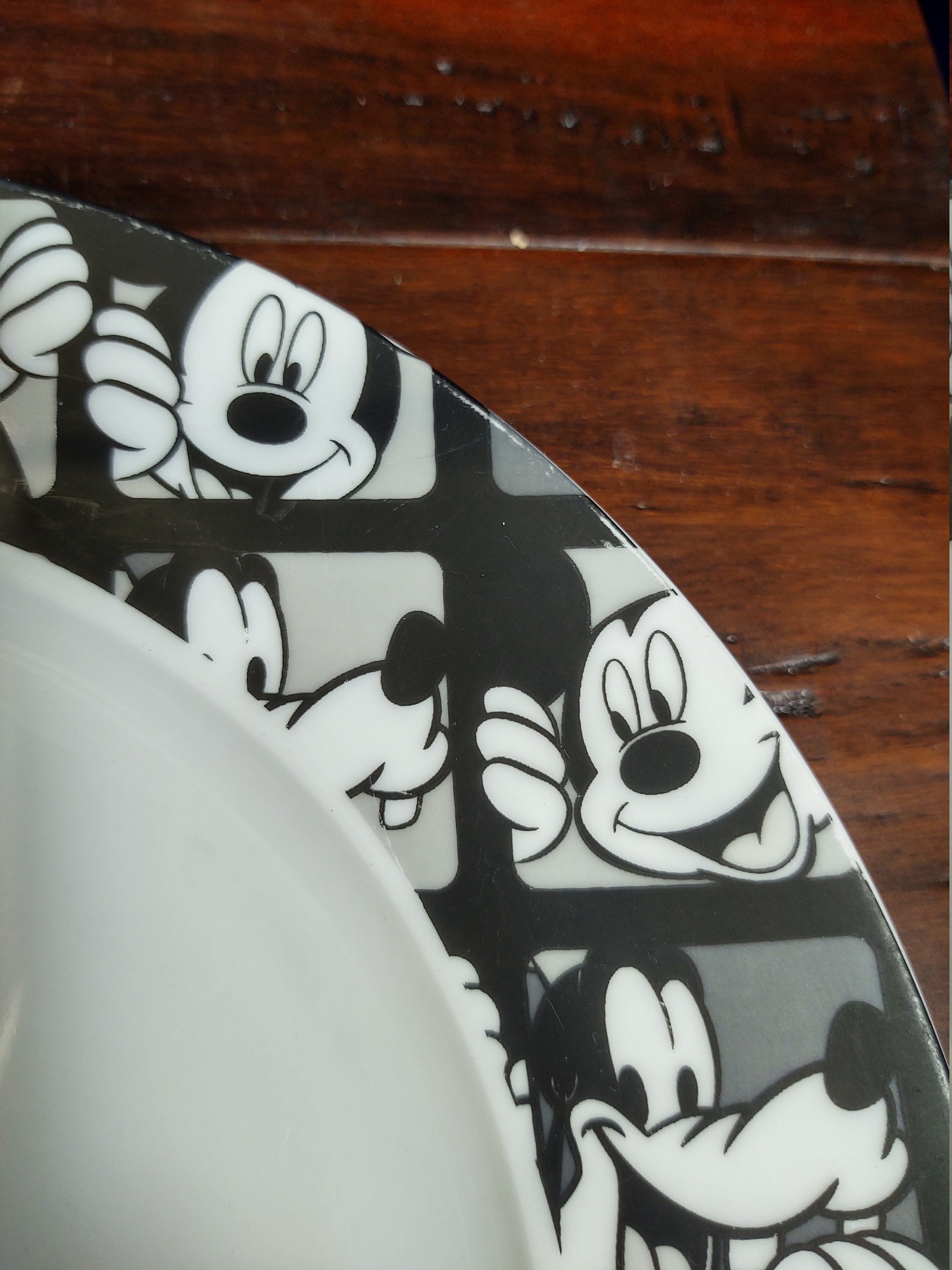 Disney Mickey Mouse and Goofy Plates Set of 4 - Etsy