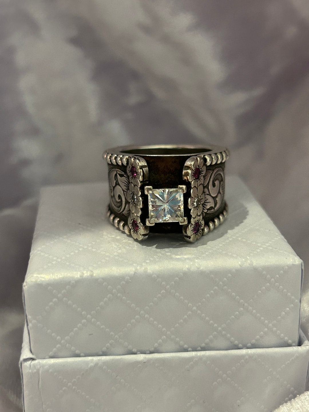 Stunning Wedding Ring Made by Artist Travis Stringer - Etsy