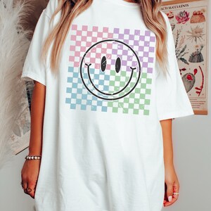 Comfort Colors Smiley Face Shirt, Womens Graphic Tees Trendy, Cute ...