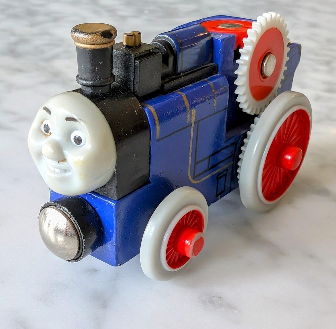 Thomas Tank Engine & Friends Wooden Railway Fergus Tractor Magnetic ...