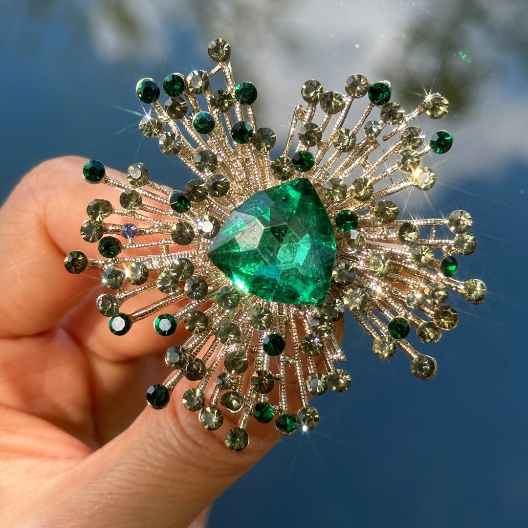 Emerald Brooch Pin, Stunning Green Statement Brooch, Crystal Dress Brooch, Vintage Style Coat ...