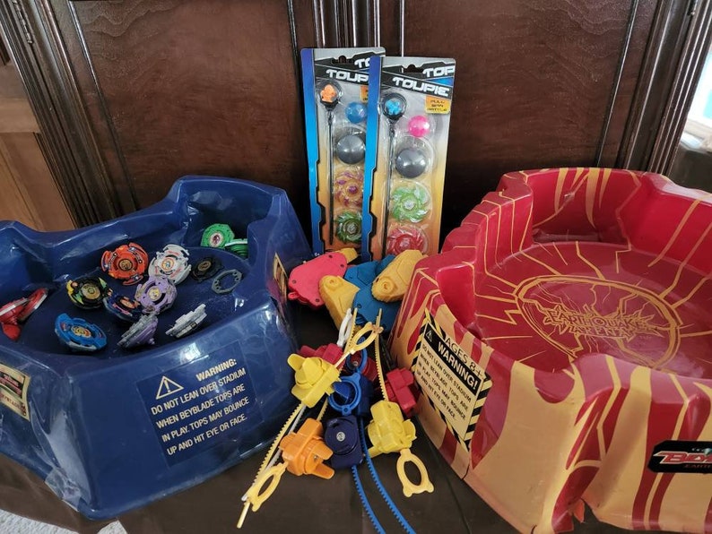 2 Beyblade Stadiums With 19 Beyblade, 2 Different Launchers - Etsy