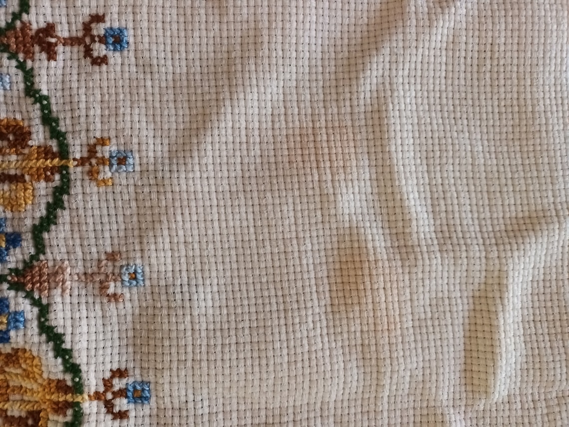 Vintage Hand Made Cross Stitch Table Runner With Hand Crotched ...