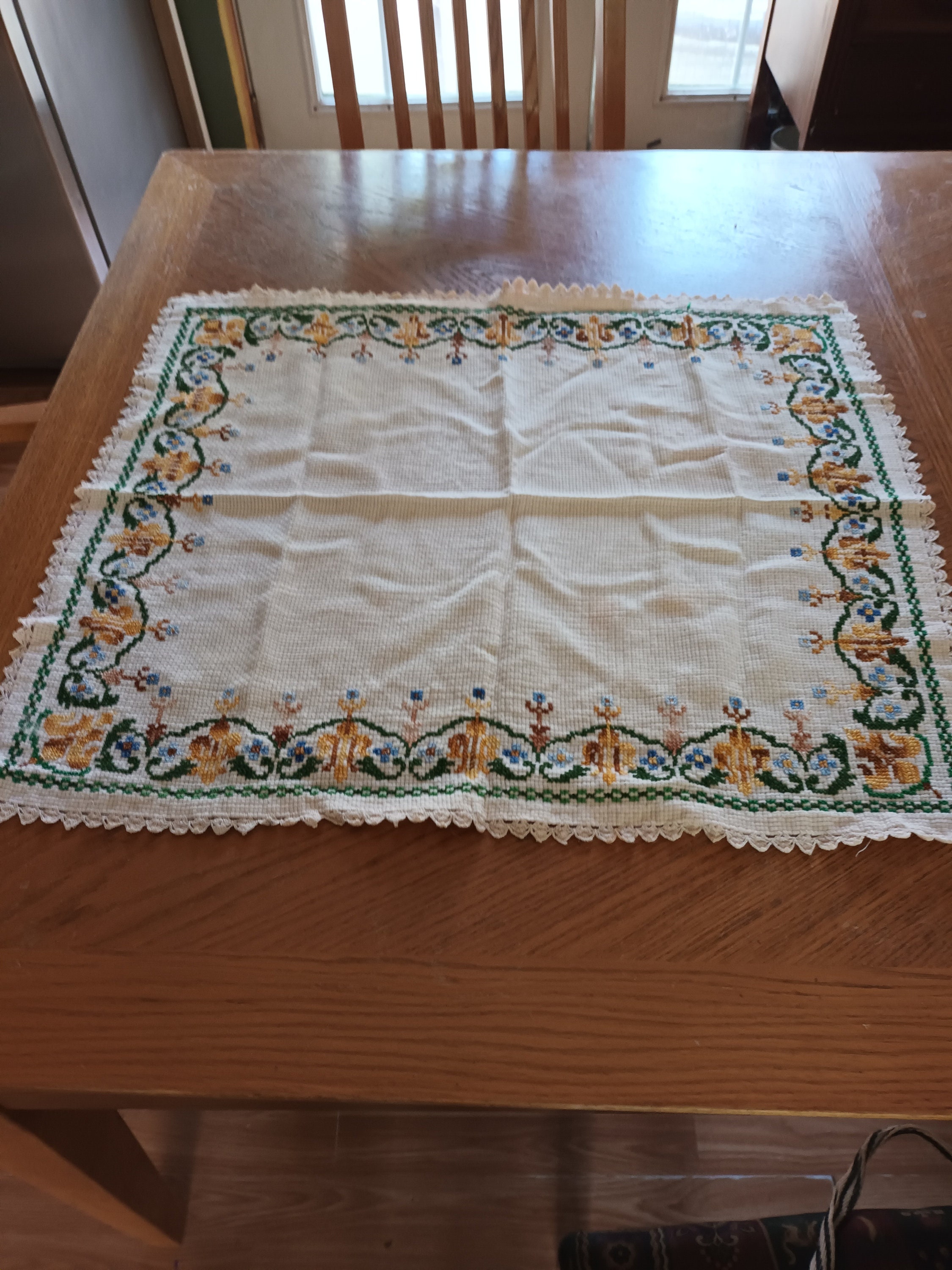 Vintage Hand Made Cross Stitch Table Runner With Hand Crotched ...