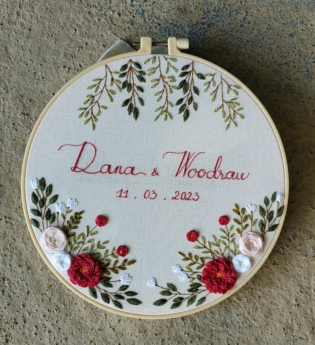 Custom Embroidery Hoop Art: Personalized Floral Name Sign - Etsy
