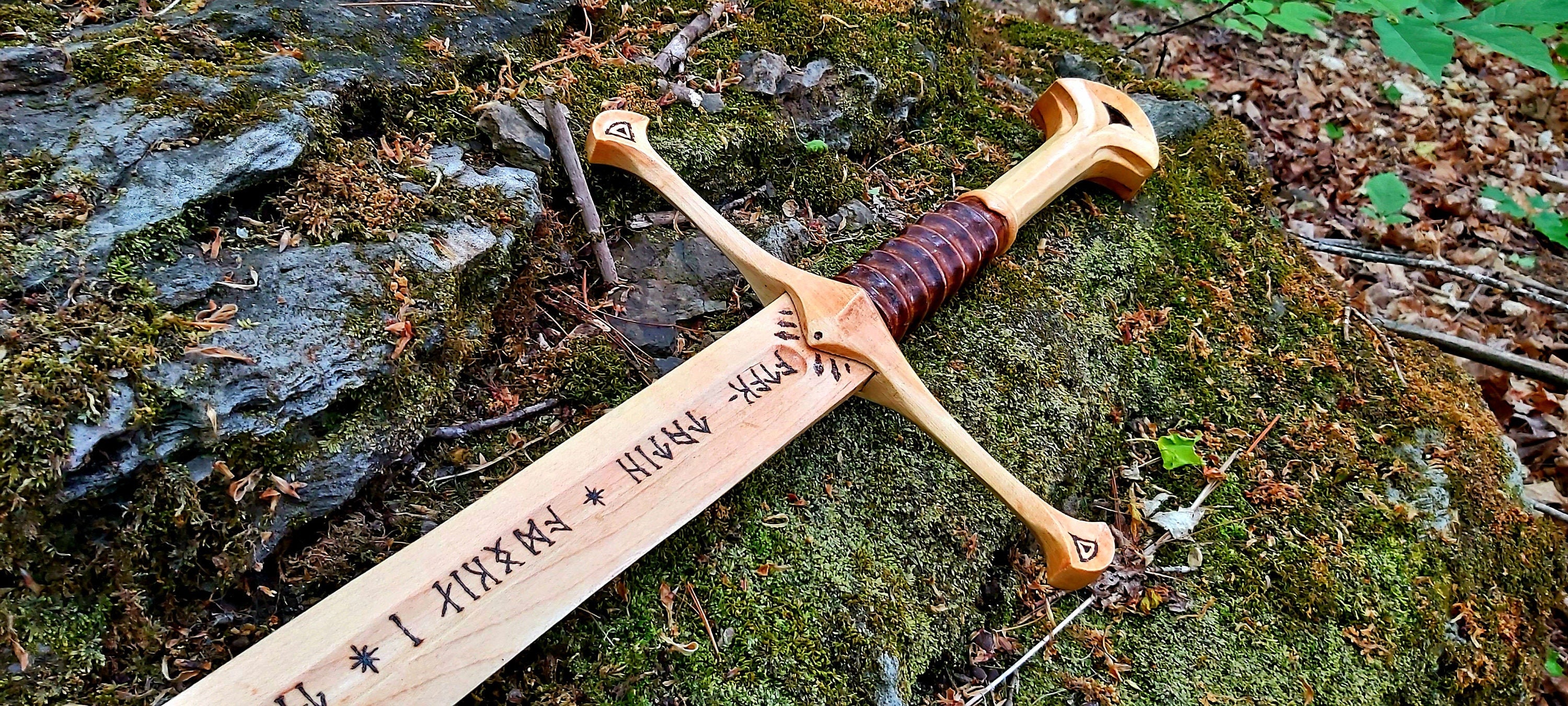 Anduril Flame Of The West