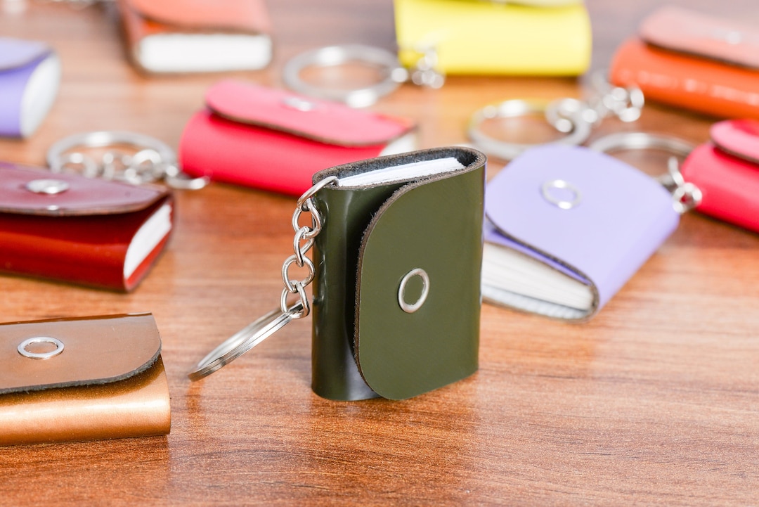 18 Photo Mini Album, 9 Color Album Keychain, Personalized Gift, Photo ...